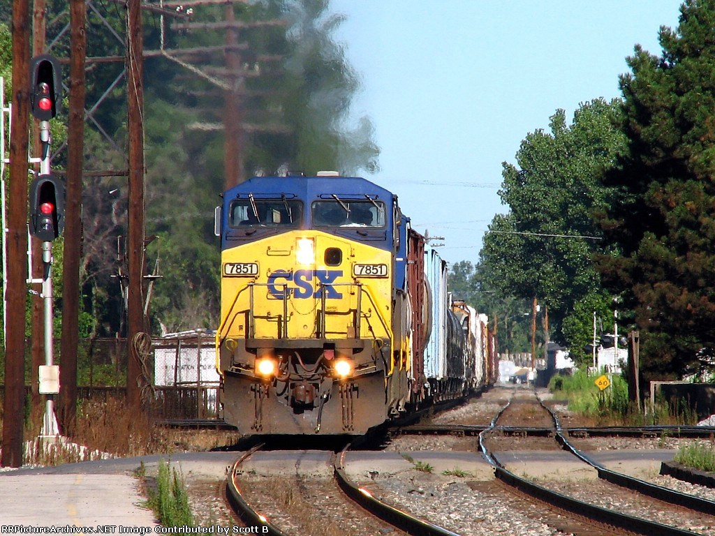 CSX 7851 Q380
